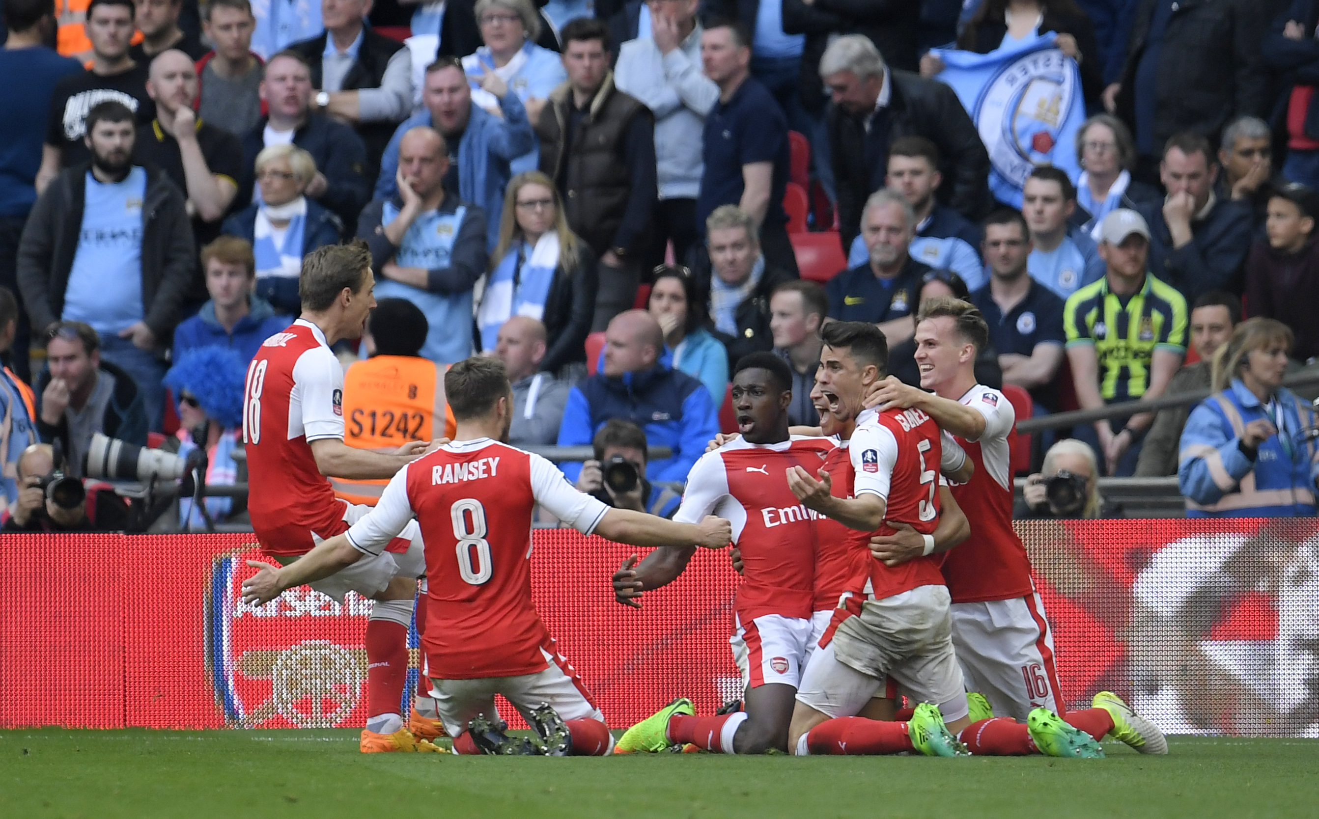 Arsenal Londyn - Chelsea Londyn na żywo. Transmisja TV, stream online ...