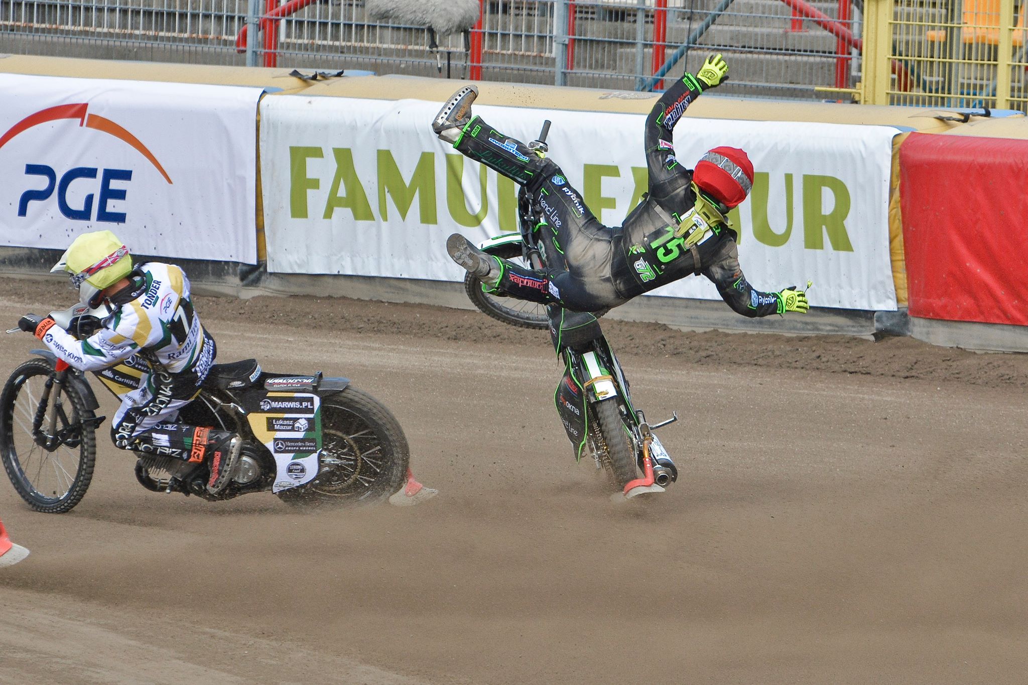 Żużel. Pechowy bieg młodzieżowy w Rybniku. Aż trzy upadki - Sport WP ...