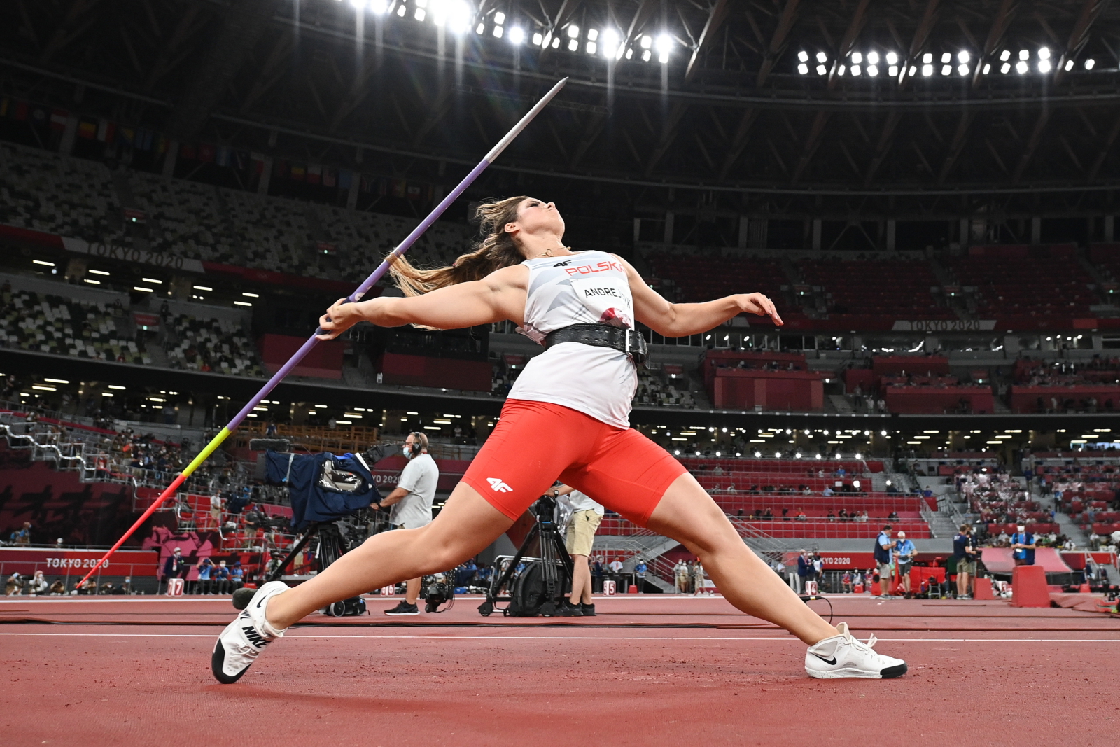 Maria Andrejczyk odda swój olimpijski medal! - Sport WP SportoweFakty