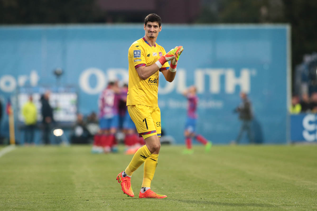 Raków przygotował się na odejście gwiazdy. Nowy bramkarz w Częstochowie ...