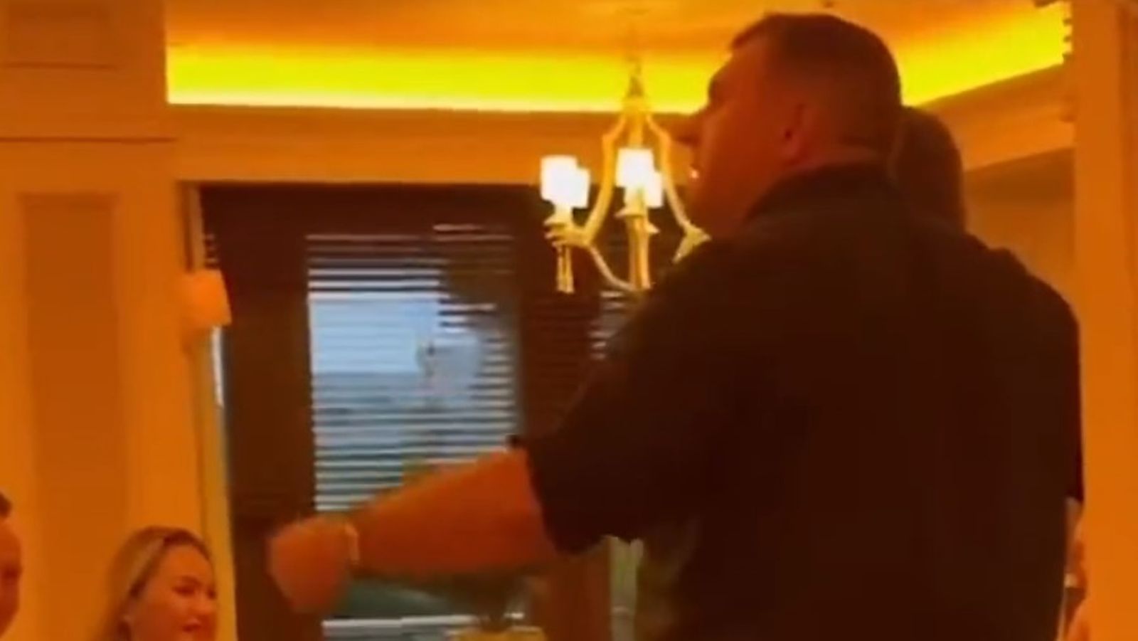 Zabawa i śpiewy w Mołdawii. Wyciekł film ze Stasiakiem - Sport WP ...